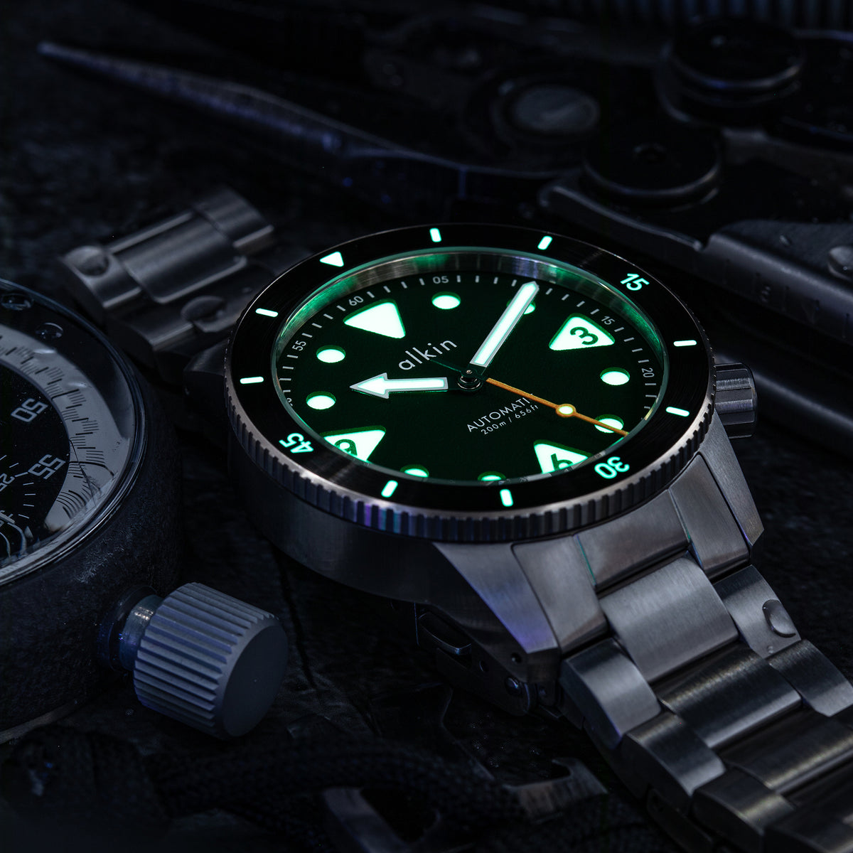 The Alkin Model Three Diver is a no nonsense diver with a touch of ...